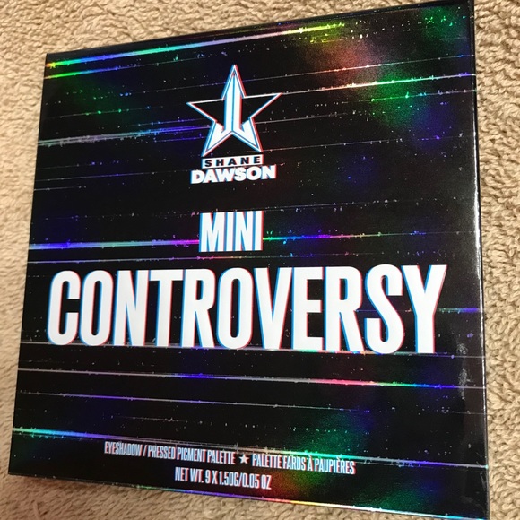 Jeffree Star | Makeup | New Jeffree Star Merch Bundle Discontinued ...